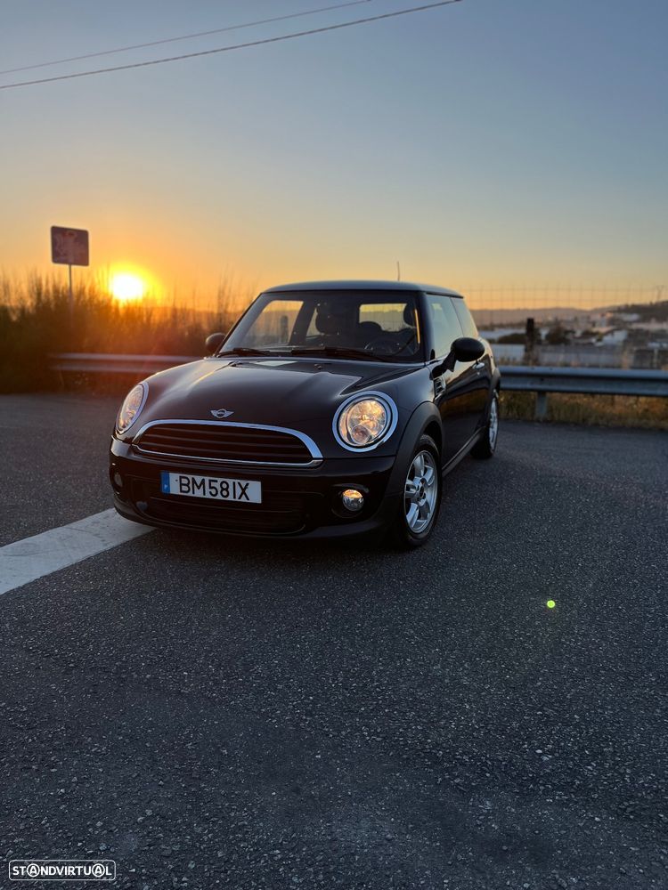Usado MINI One 2012 - 8 750 EUR, 151 000 km - Standvirtual.com
