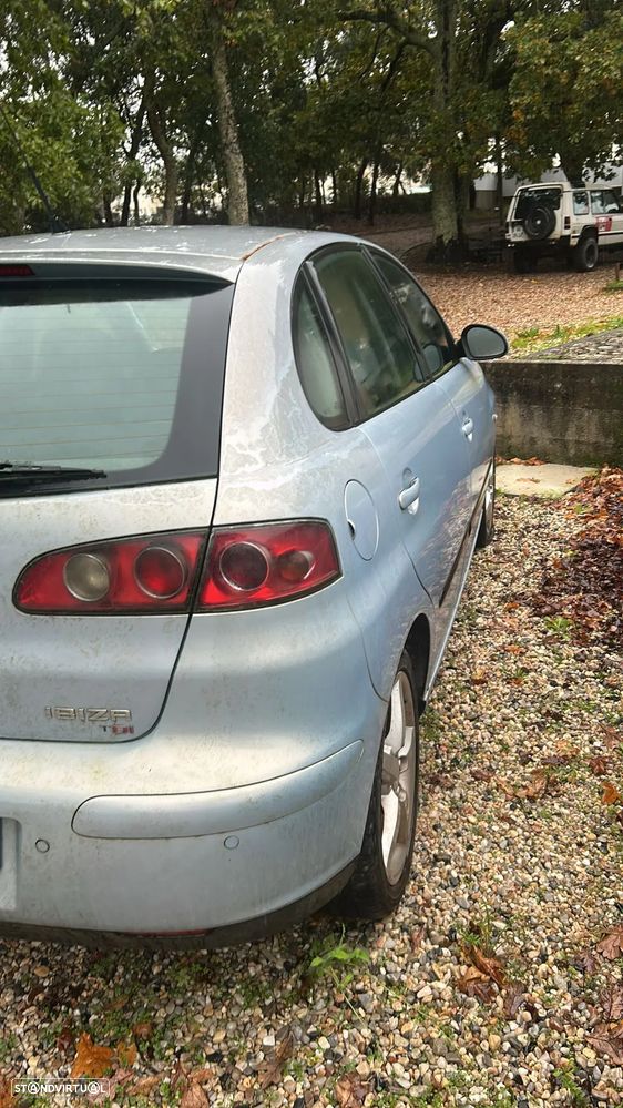 Usado SEAT Ibiza 2003 - 2 500 EUR, 520 000 km - Standvirtual.com