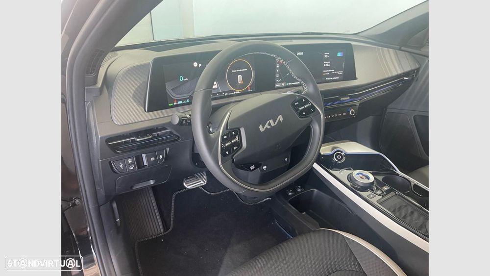 Usado Kia EV6 2024 - 44 870 EUR, 10 058 km - Standvirtual.com