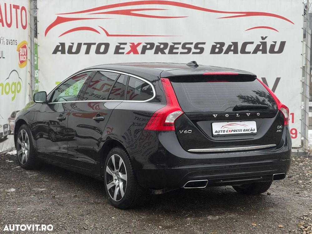 Utilizat Volvo V60 2013 - 7 500 EUR, 223 576 km - Autovit.ro