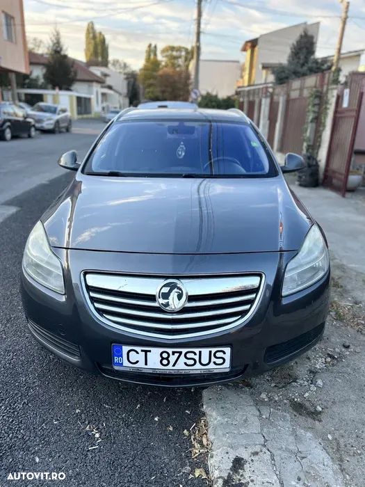 Utilizat Opel Insignia 2009 - 3 850 EUR, 202 000 km - Autovit.ro