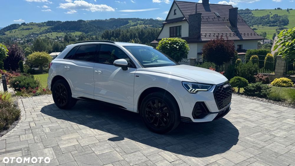 Używany Audi Q3 2024 - 128 900 PLN, 35 900 km - Otomoto.pl