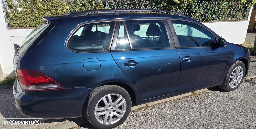 Usado VW Golf Variant 2010 - 5 490 EUR, 273 500 km - Standvirtual.com