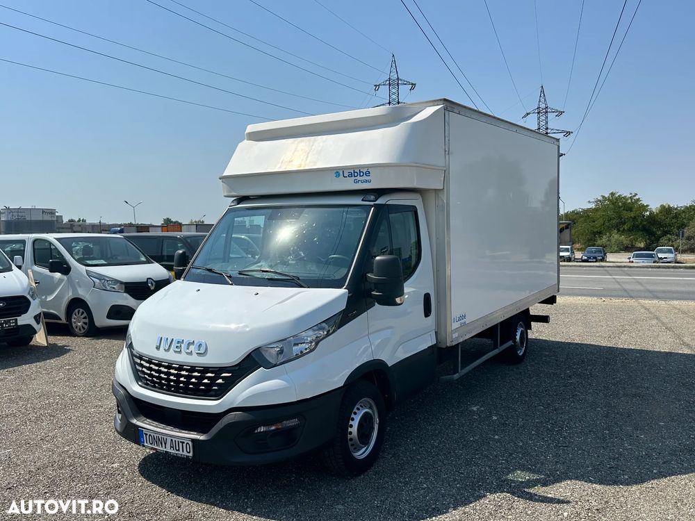 Second hand Iveco Daily CAB 35 C16 - 29 989,19 EUR140 913 km - Autovit