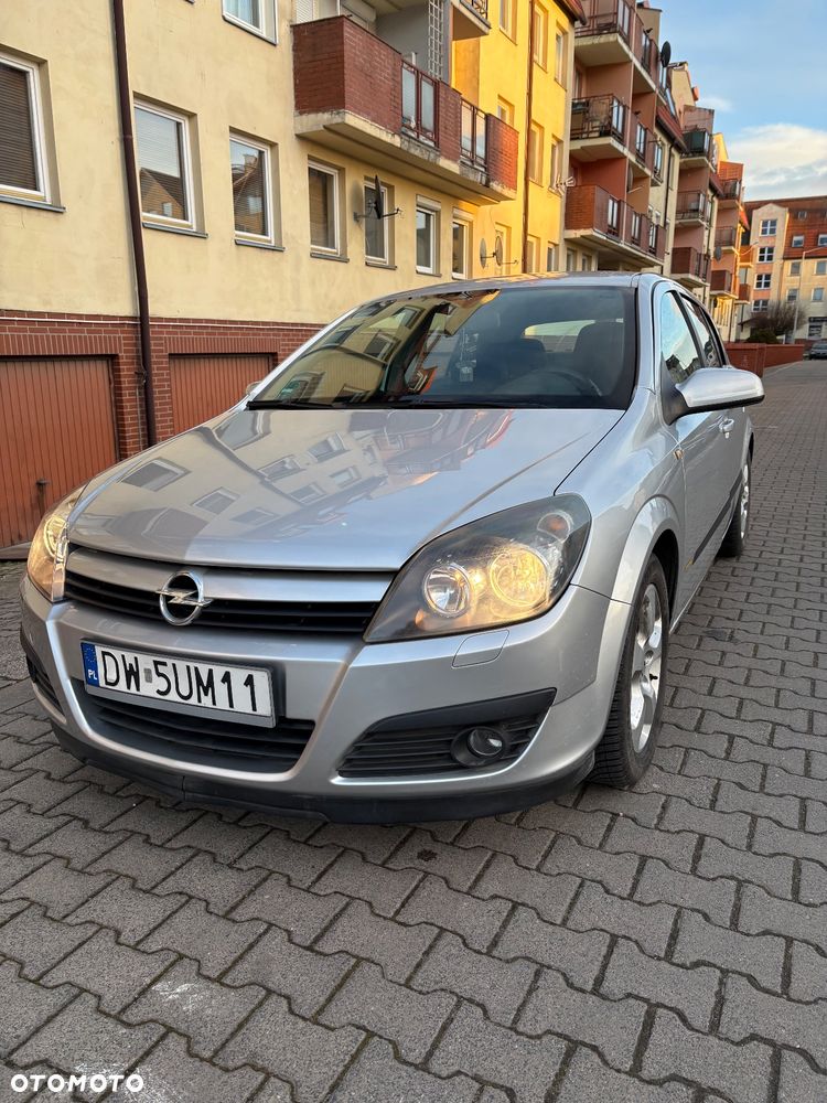 Używany Opel Astra 2004 - 5 950 PLN, 273 000 km - Otomoto.pl