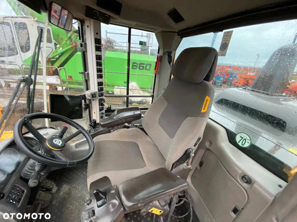 Używany Volvo L260H 2018r 2018 - 455 000 PLN - Otomoto.pl