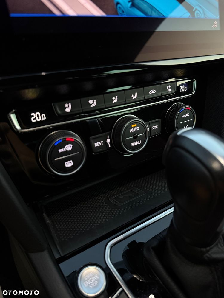 Używany Volkswagen Passat Variant 2020 - 86 000 PLN, 199 900 km ...