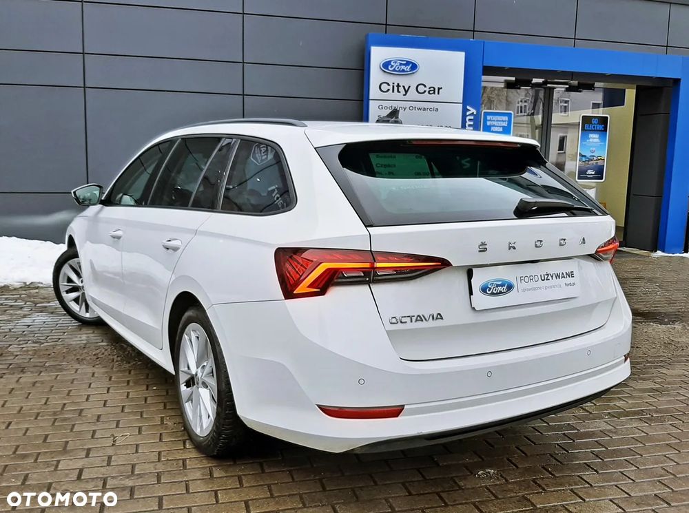 Używany Skoda Octavia 2021 - 66 900 PLN, 104 225 km - Otomoto.pl
