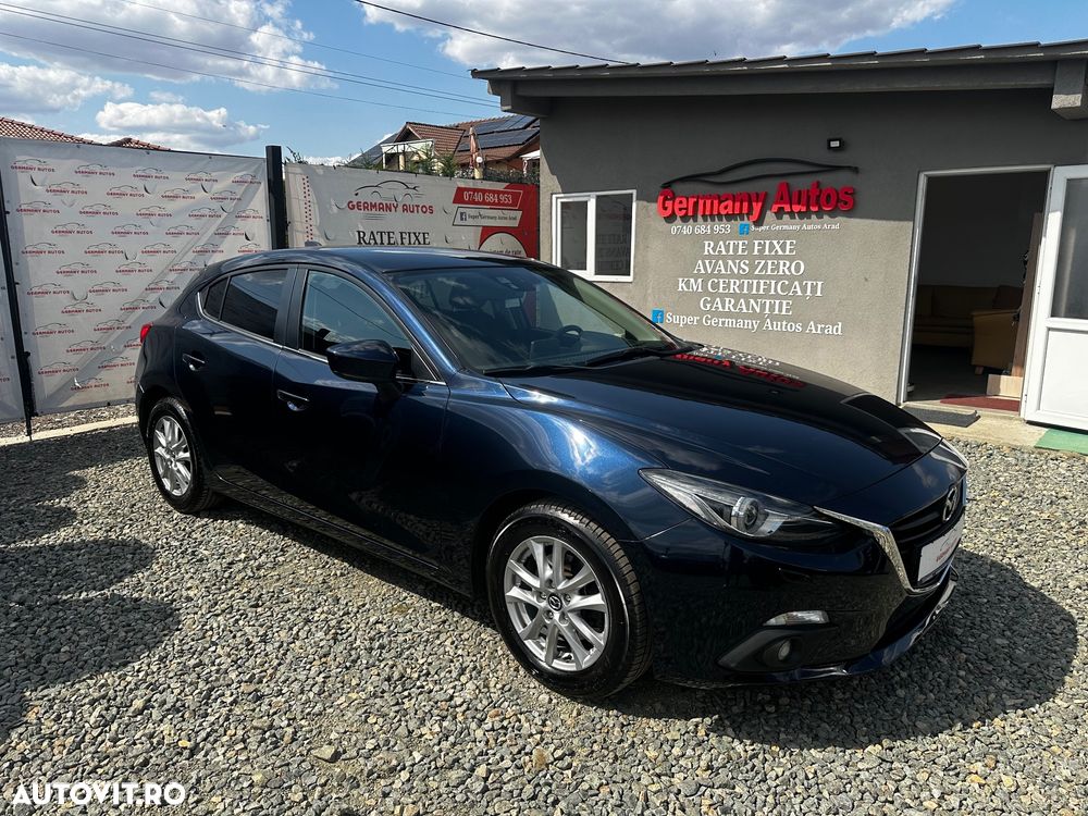 Second hand Mazda 3 - 10 500 EUR246 000 km - Autovit