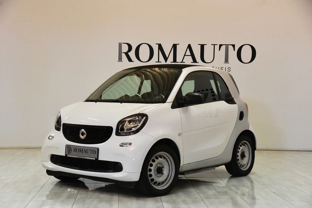 Usado Smart ForTwo Coupé 2019 - 10 800 EUR, 18 000 km - Standvirtual.com