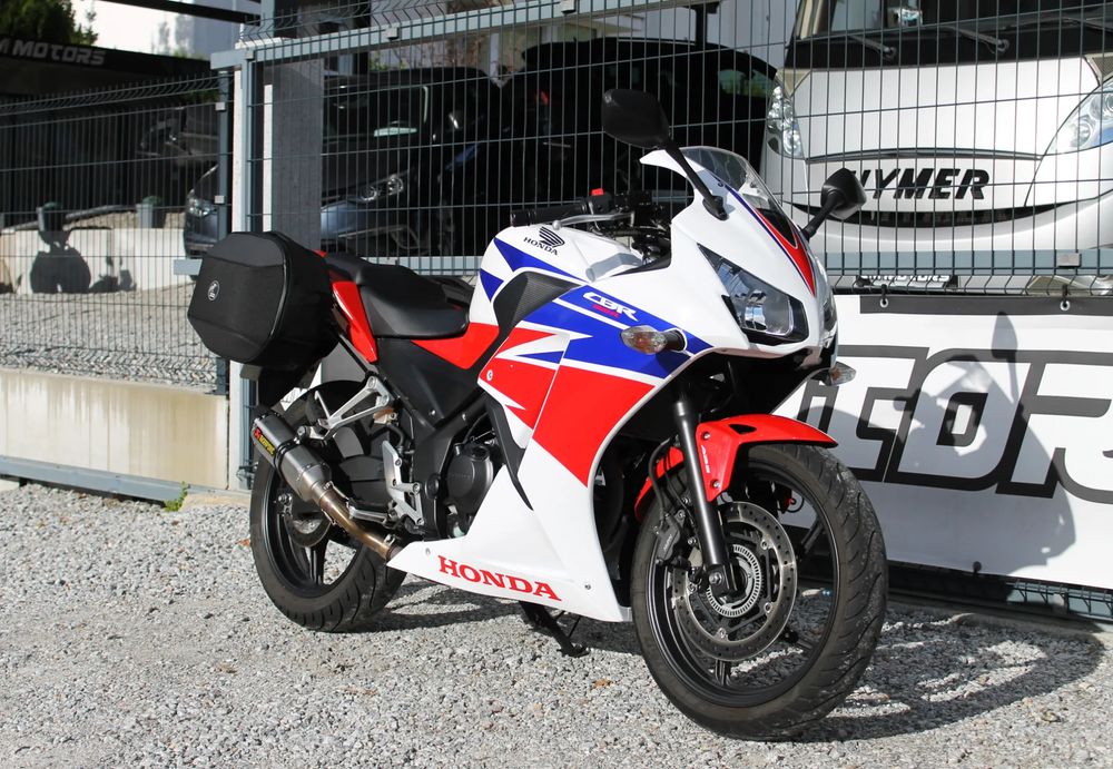 Usado Honda CBR 2016 - 3 950 EUR - Standvirtual.com