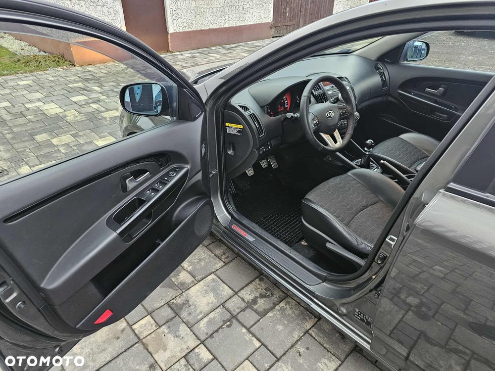 Używany Kia Ceed 2012 - 12 500 PLN, 260 000 km - Otomoto.pl