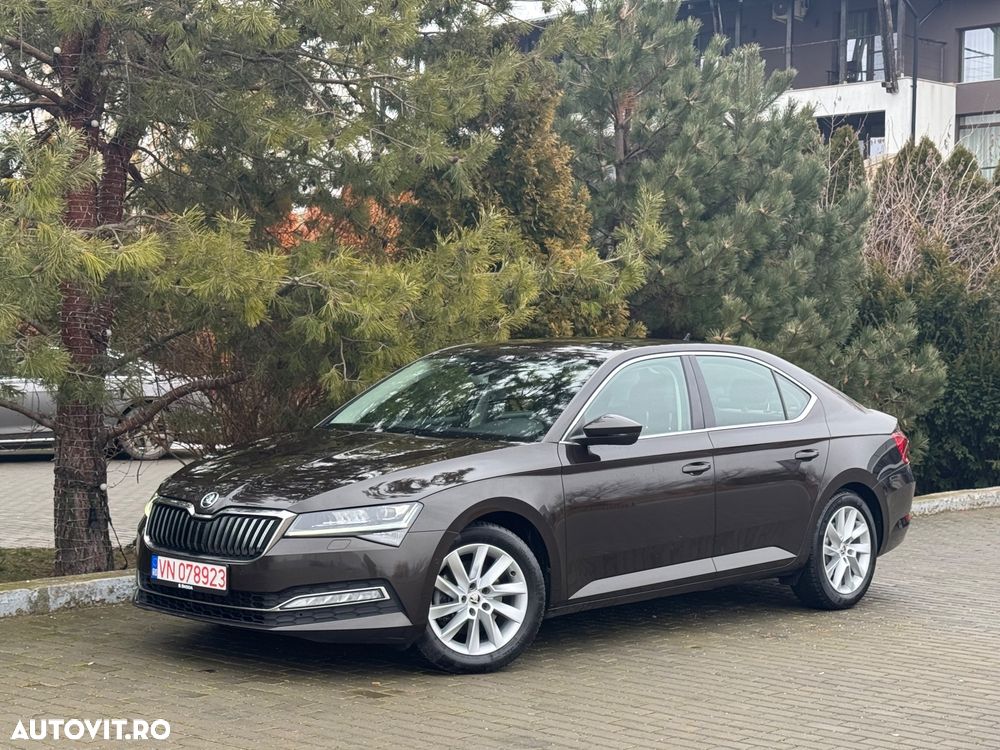 Utilizat Skoda Superb 2020 - 21 500 EUR, 149 999 km - Autovit.ro