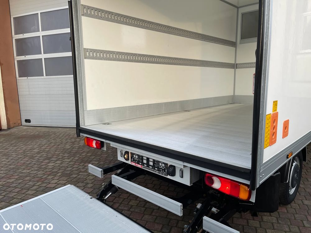 Używany Renault Master Izoterma Winda Automat 2019 - 76 500 PLN, 406 ...