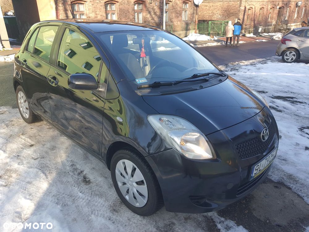 Używany Toyota Yaris 2007 - 10 900 PLN, 205 000 km - Otomoto.pl