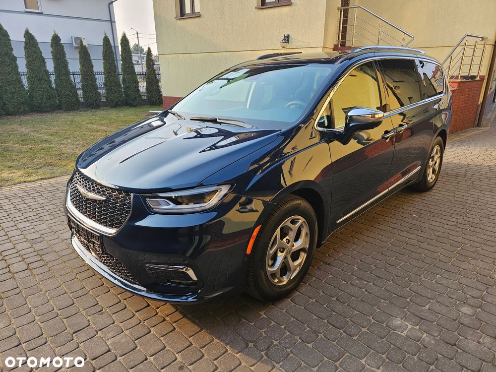 Używany Chrysler Pacifica 2022 - 211 000 PLN, 25 379 km - Otomoto.pl