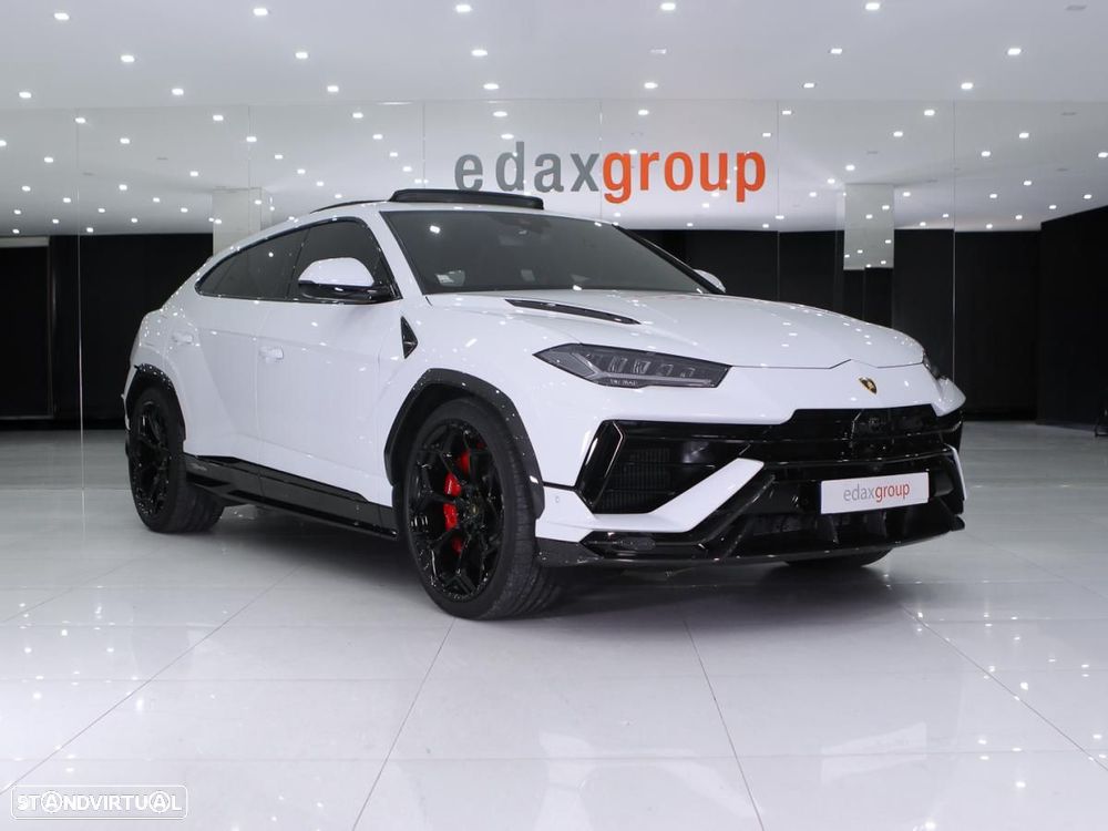 Usado Lamborghini Urus 2023 - 474 000 EUR, 6 900 km - Standvirtual.com
