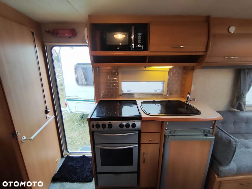 Używany SWIFT CHARISMA 2004 - 23 900 PLN - Otomoto.pl