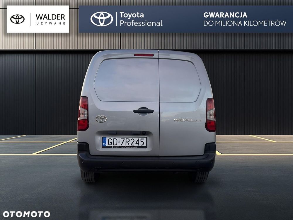 Używany Toyota PROACE CITY 2024 - 103 400 PLN, 42 579 km - Otomoto.pl