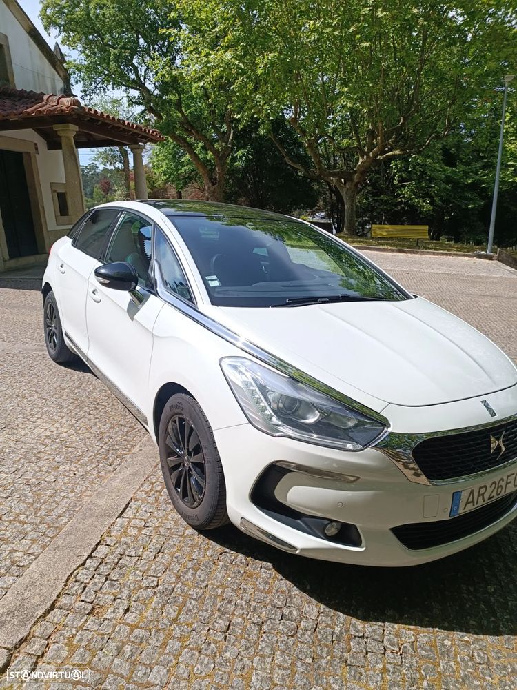 Usado DS DS5 2017 - 12 500 EUR, 240 000 km - Standvirtual.com