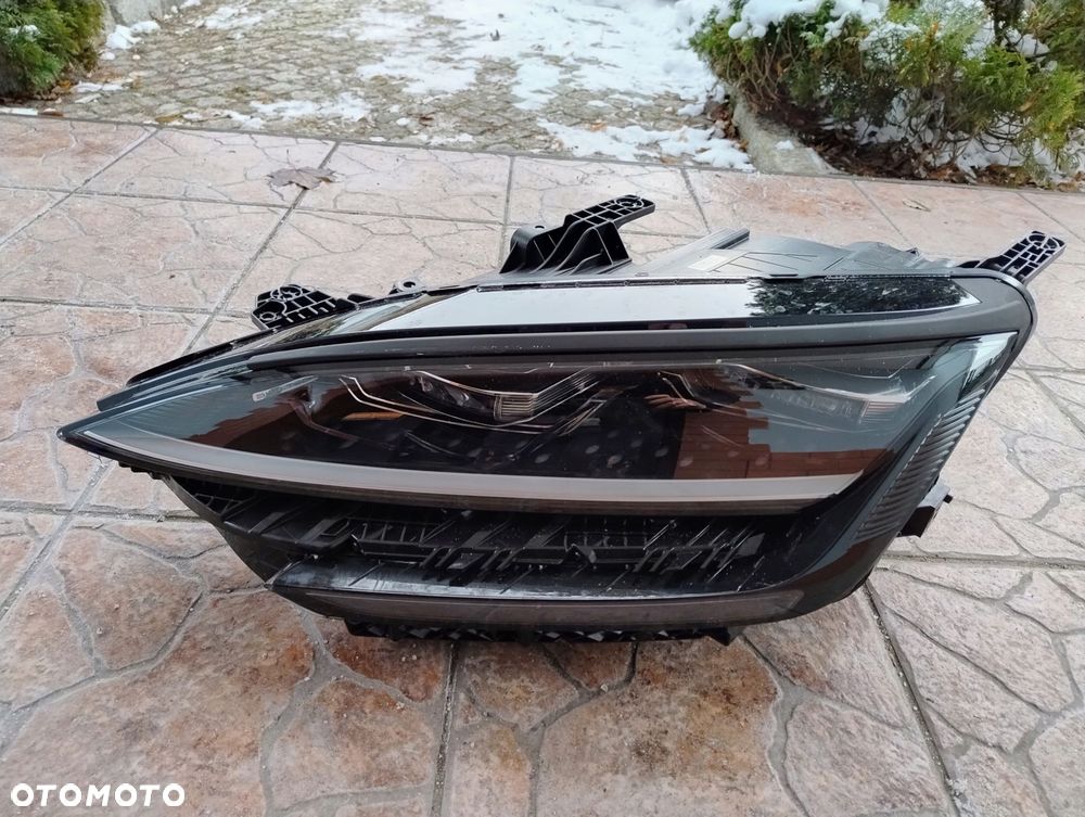 Używany Lampy przednie - 1 800 PLN - Otomoto.pl