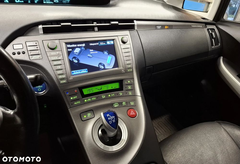 Używany Toyota Prius 2013 - 36 900 PLN, 284 250 km - Otomoto.pl