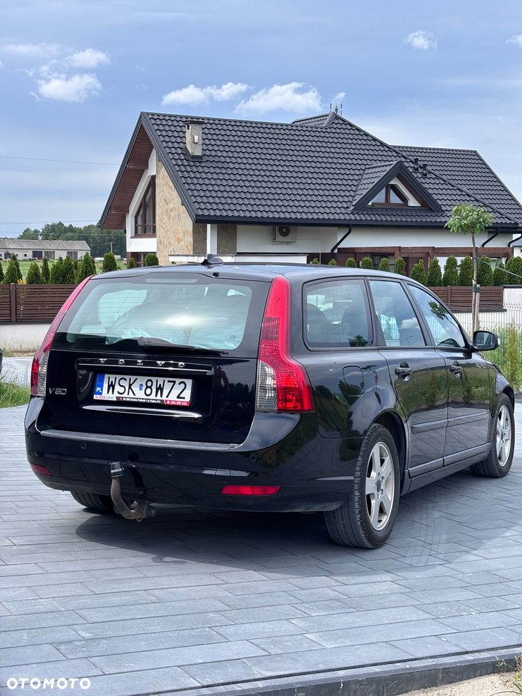 Używany Volvo V50 2009 - 13 900 PLN, 290 000 km - Otomoto.pl