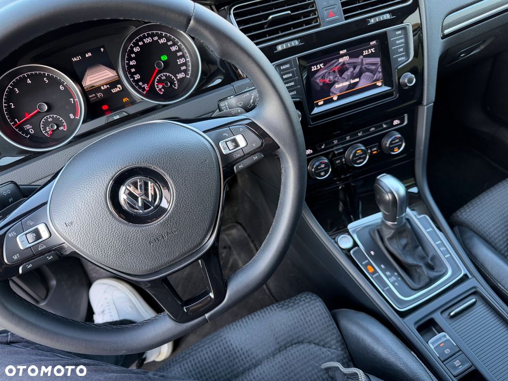 Używany Volkswagen Golf 2015 - 52 000 PLN, 273 000 km - Otomoto.pl
