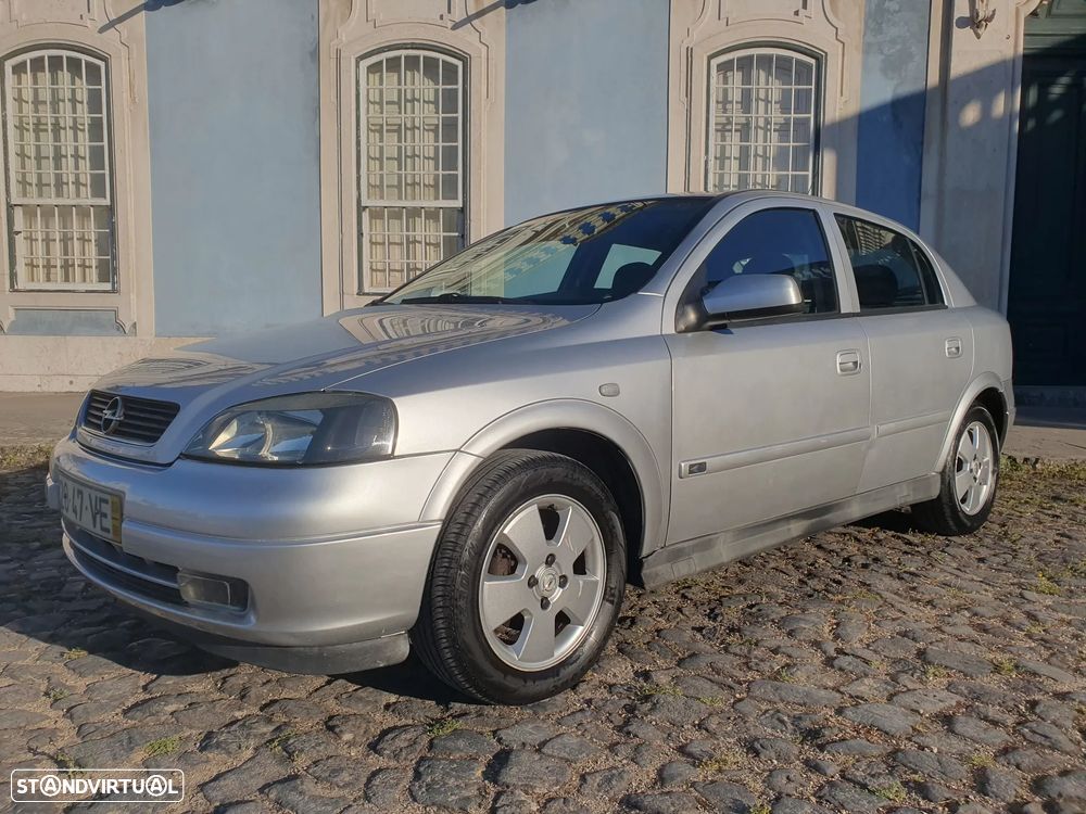 Usado Opel Astra 2003 - 2 490 EUR, 138 695 km - Standvirtual.com