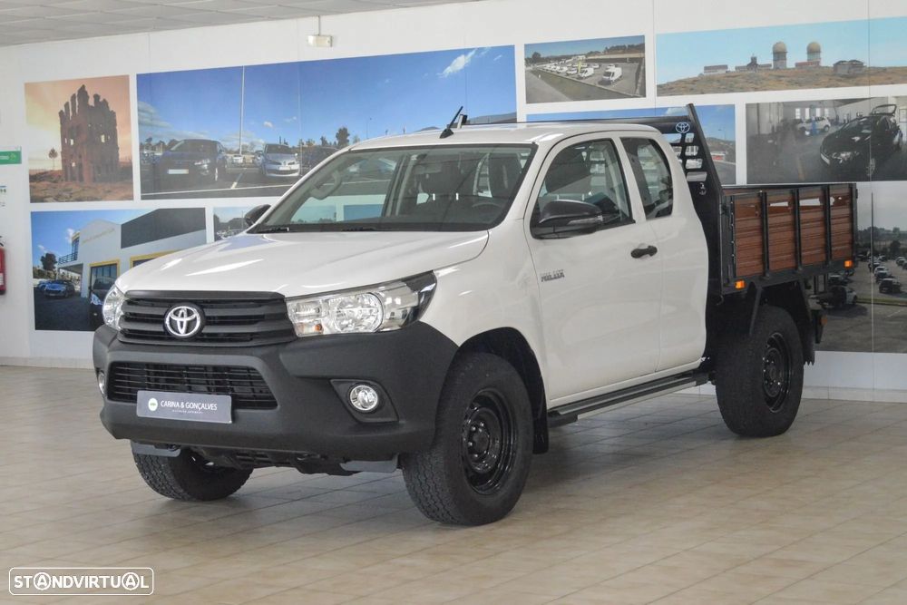 Usado Toyota Hilux 2.4 D-4D 2WD CE 3L 2018 - 33 750 EUR, 118 400 km - Standvirtual.com