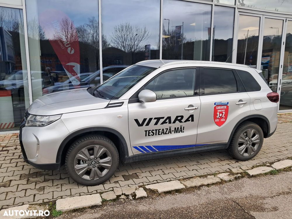 Utilizat Suzuki Vitara 2024 - 19 150 EUR, 2 701 km - Autovit.ro
