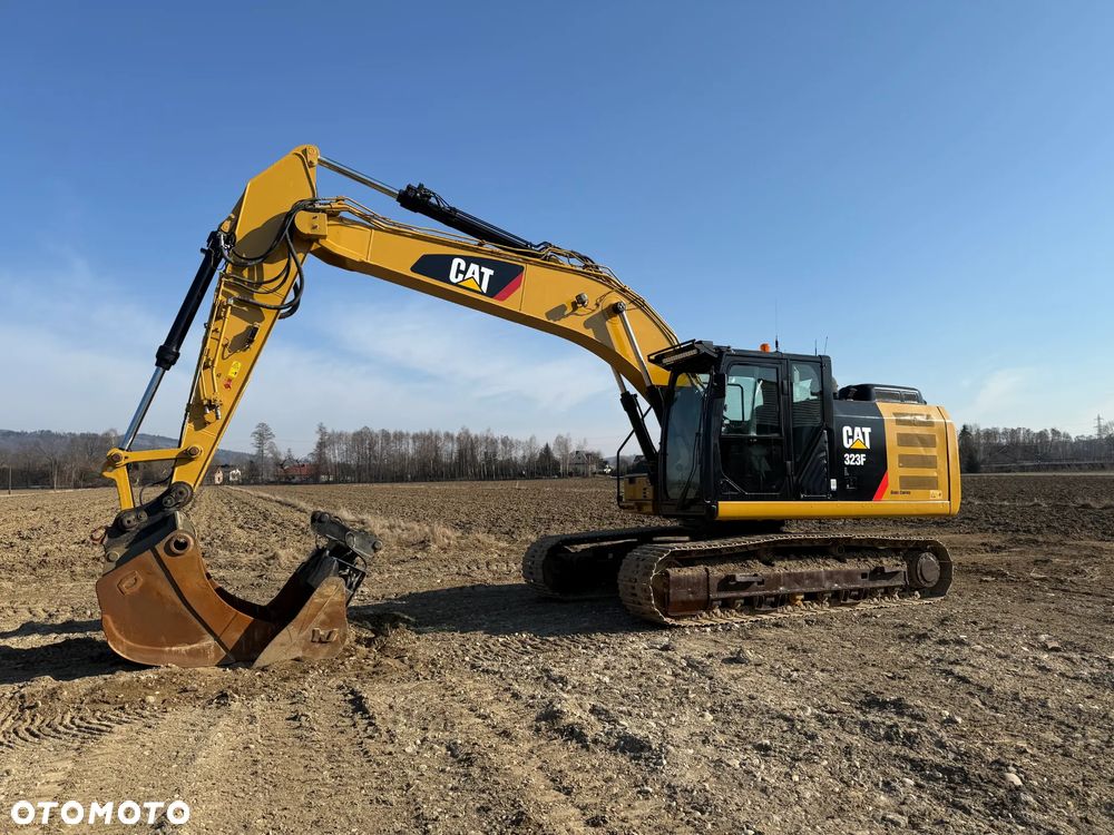 Używany Caterpillar CAT 323 F L , 9200 MTG, SERWISOWANA 2017 - 325 000 ...