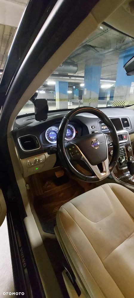 Używany Volvo V60 2011 - 36 000 PLN, 230 000 km - Otomoto.pl