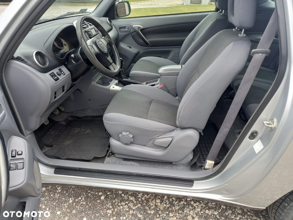Używany Toyota RAV4 2001 - 15 900 PLN, 192 405 km - Otomoto.pl