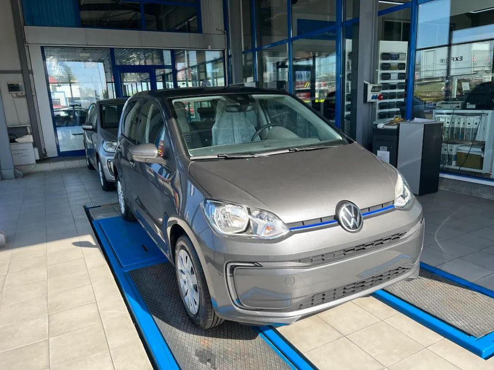 Utilizat Volkswagen up! 2023 - 16 500 EUR, 7 650 km - Autovit.ro