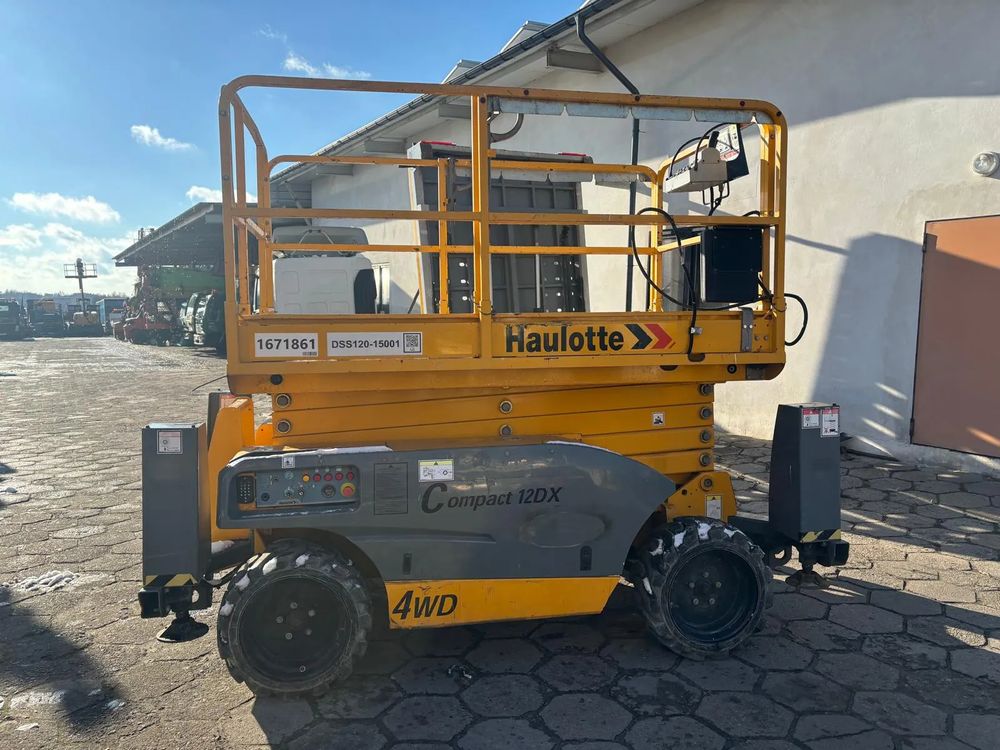 Używany Haulotte Compact 12 DX 2015 - 79 950 PLN - Otomoto.pl