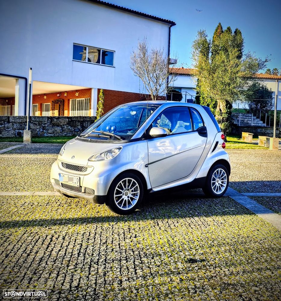 Usado Smart ForTwo Coupé 2011 - 6 500 EUR, 130 000 km - Standvirtual.com