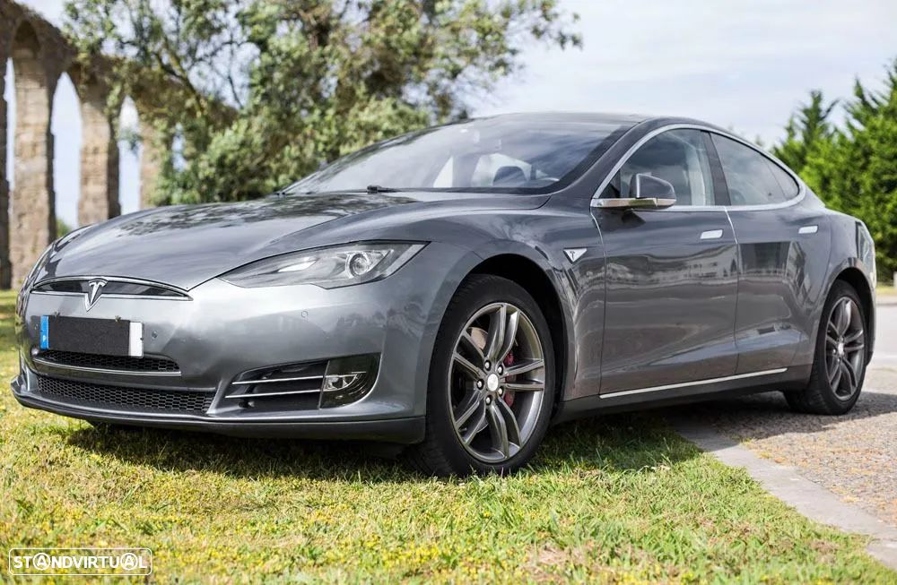 Usados Tesla Model S - 29 000 EUR246 000 km, 2014 - Standvirtual