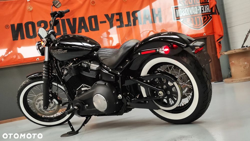 Używany Harley-Davidson Softail Street Bob 2019 - 44 999 PLN - Otomoto.pl