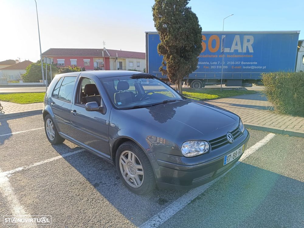 Usado VW Golf 2001 - 3 650 EUR, 426 600 km - Standvirtual.com