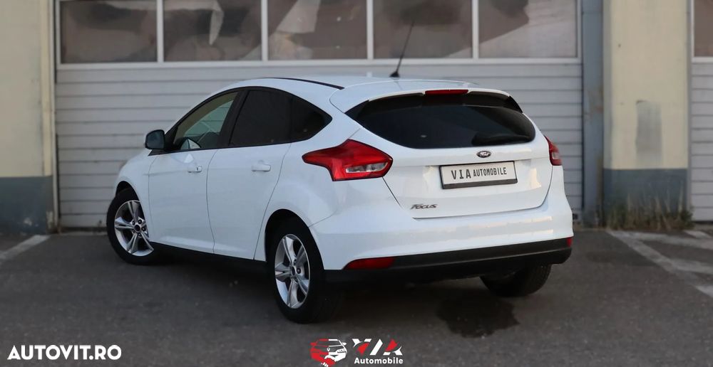 Utilizat Ford Focus 2015 - 6 499,99 EUR, 203 148 km - Autovit.ro