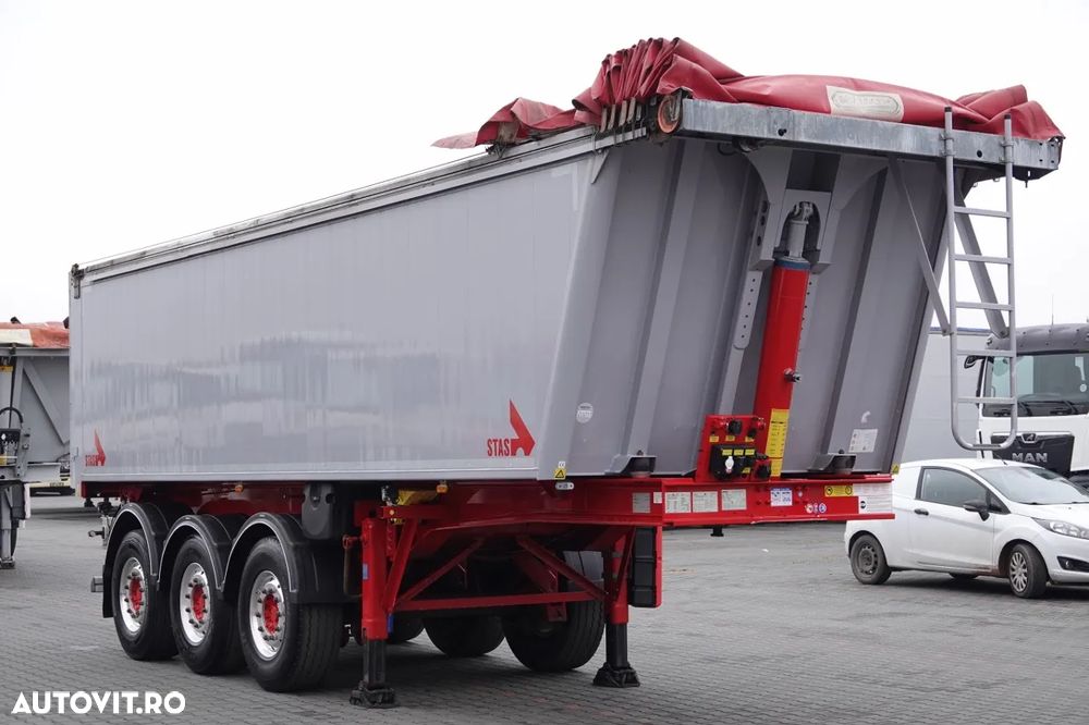 Utilizat Stas BASCULANTE / 34mc / 2020 / GREUTATE: 5400 KG / AXELE JOST ...