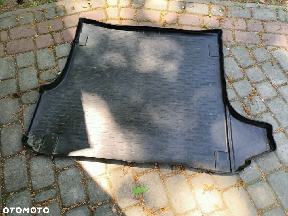 Używany Maty do bagażnika - 99 PLN - Otomoto.pl