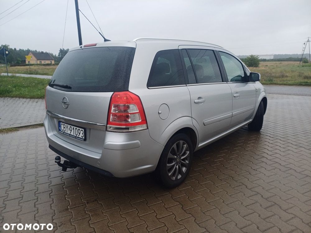 Używany Opel Zafira 2010 - 16 999 PLN, 222 000 km - Otomoto.pl