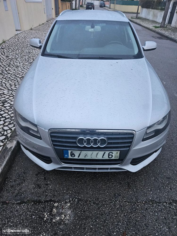 Usado Audi A4 Avant 2011 - 11 000 EUR, 337 000 km - Standvirtual.com