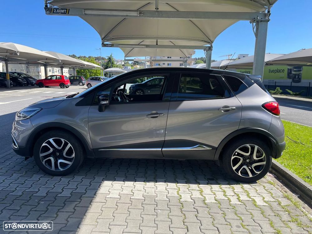 Usado Renault Captur 2016 - 12 000 EUR, 88 000 km - Standvirtual.com
