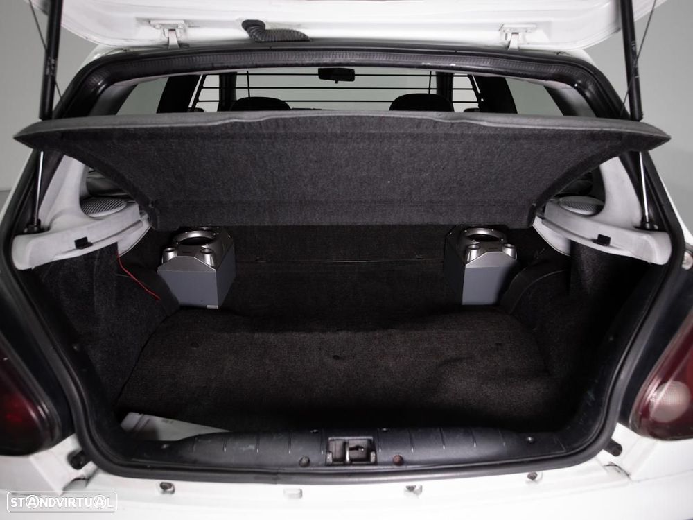 Usado Fiat Bravo Van 1999 - 1 990 EUR, 329 515 km - Standvirtual.com