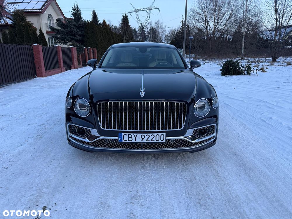 Używany Bentley Flying Spur 2023 - 1 050 000 PLN, 130 km - Otomoto.pl