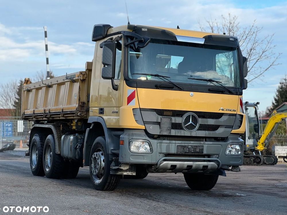 Używany Mercedes-Benz MERCEDES-BENZ ACTROS 3341 6X4 – Wywrotka 2011 ...