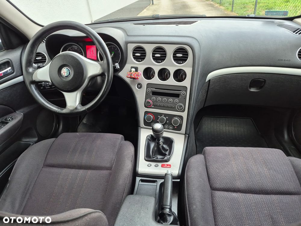 Używany Alfa Romeo 159 2006 - 9 900 PLN, 249 000 km - Otomoto.pl